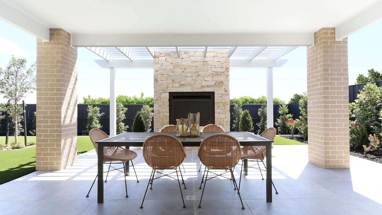 Metricon Homes Clyde North - Meridian Freedom Display Homes