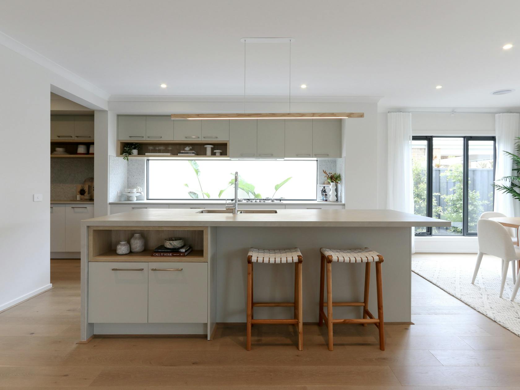 Display Homes in VIC Regional - Weir Views Exford Waters