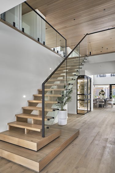 How To Choose The Right Staircase For Your Home