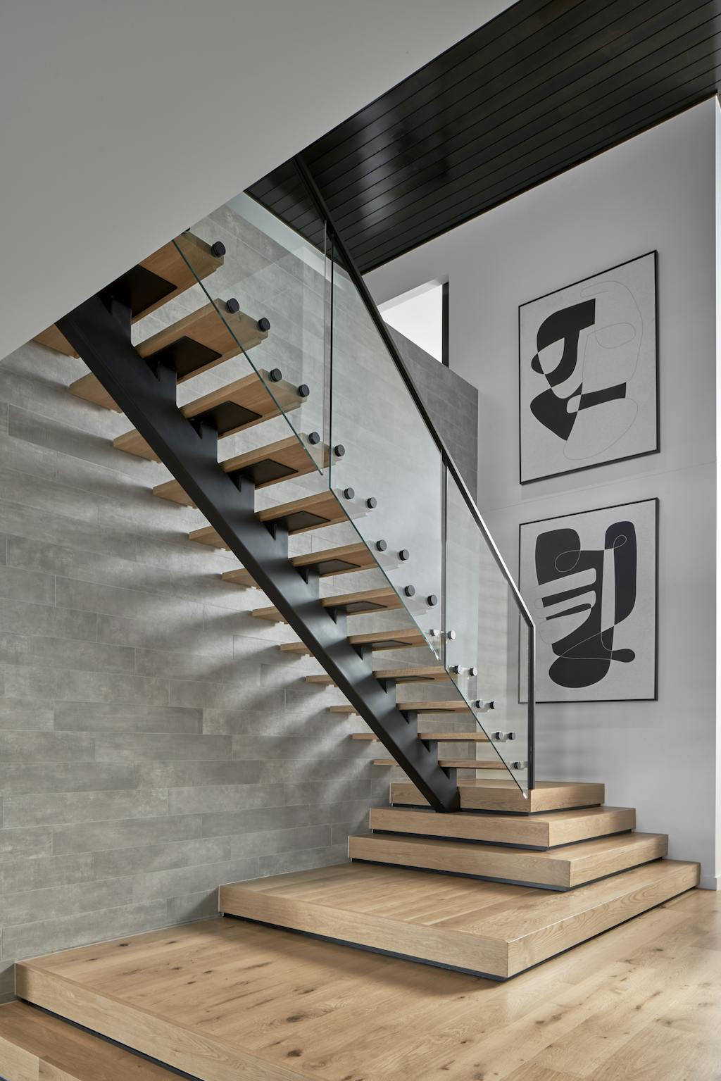 How To Choose The Right Staircase For Your Home