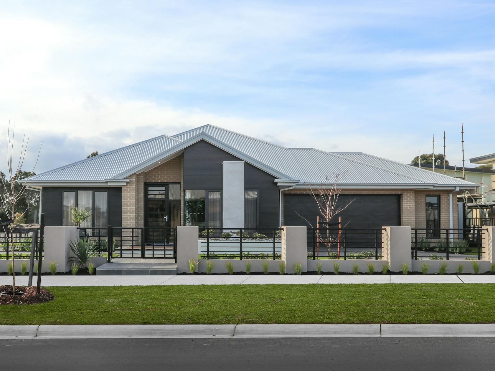 Display Homes For Sale In Australia - Metricon